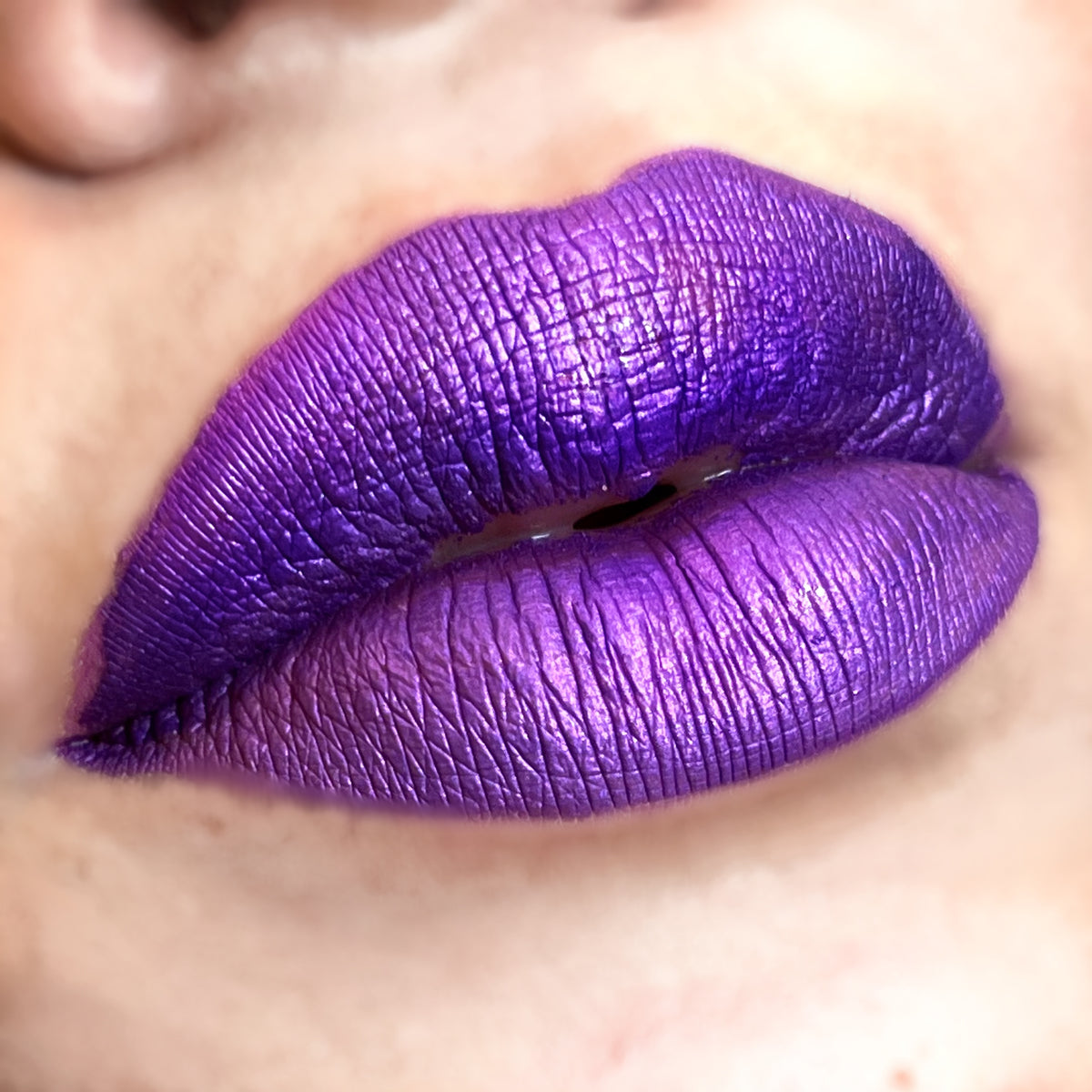 Night Shade – Hell Bites Beauty